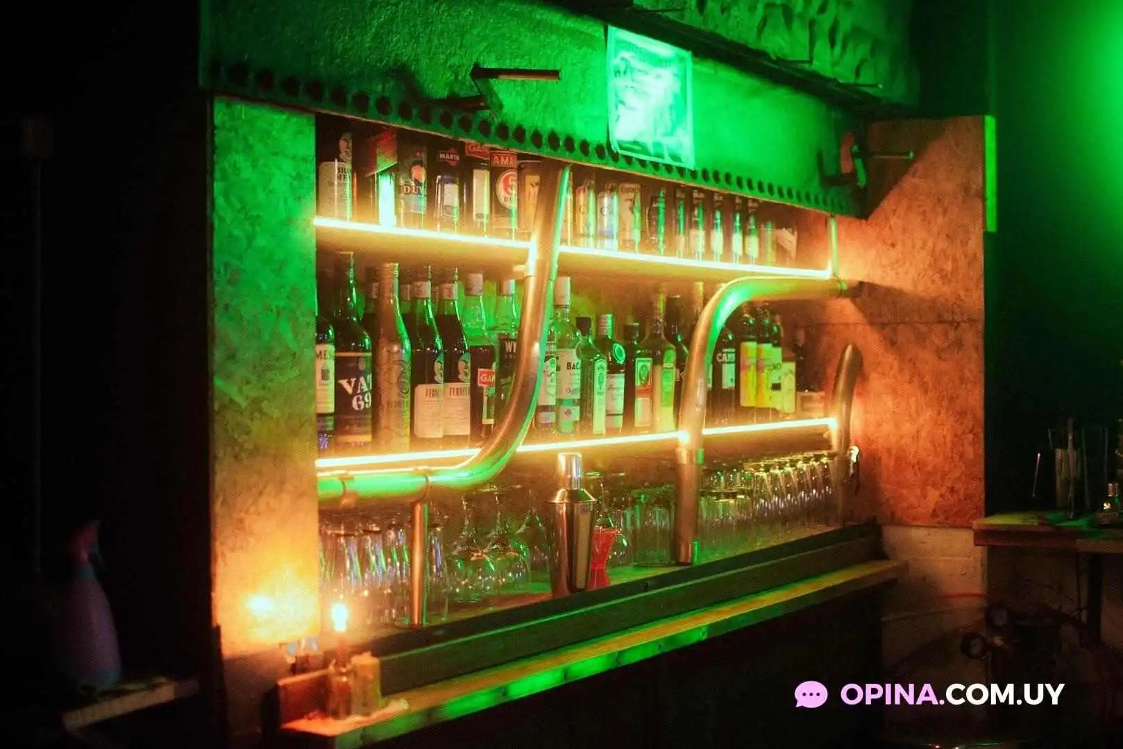 Video: Wololo Bar 🍺 Resto Bar Gamer 🕹 - Montevideo - Pub restaurante en ...